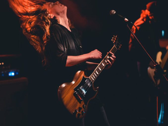ALBUM REVIEW: Alazka - Phoenix - The Rockpit