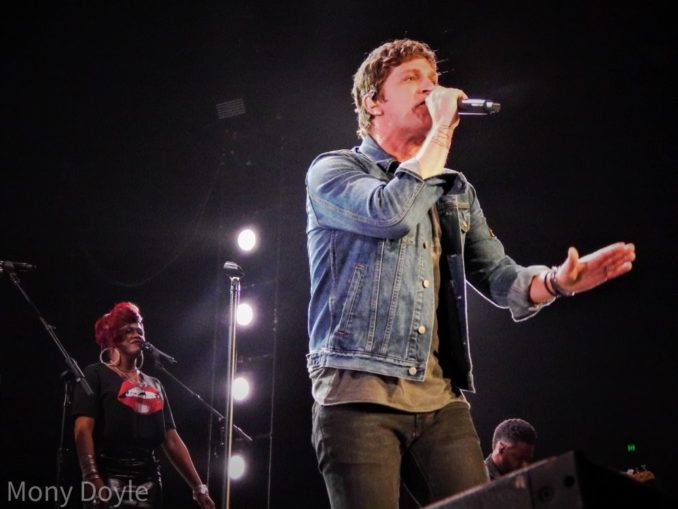 ROB THOMAS Announces “THE ALL NIGHT DAYS TOUR” Is Coming To Australia ...