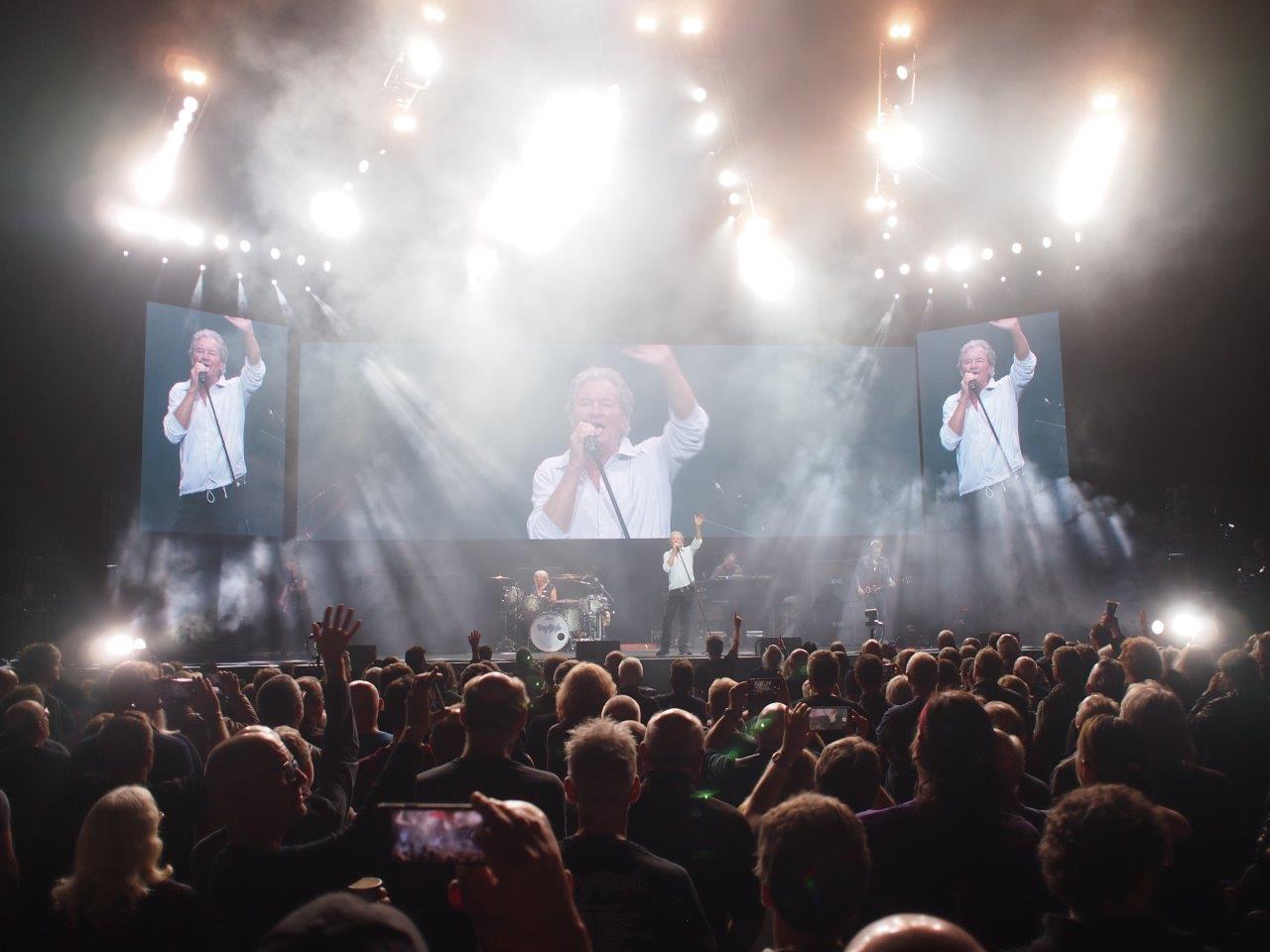 LIVE REVIEW: Deep Purple with special guests Blue Oyster Cult Live in ...