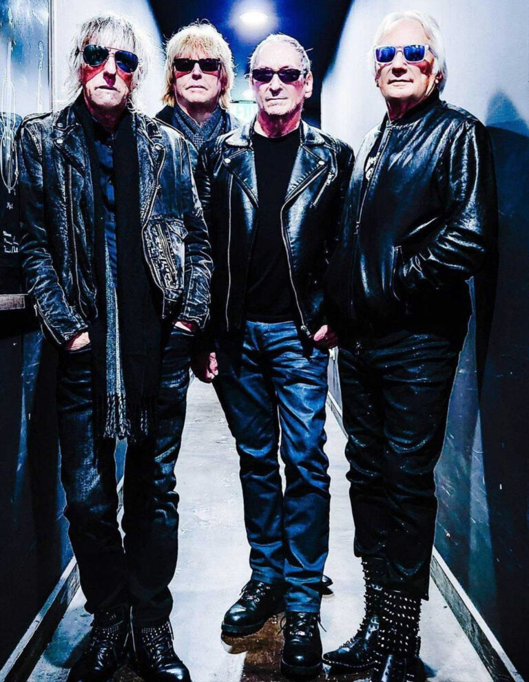 THE HOLLYWOOD STARS Welcome New Guitarist George Keller - The Rockpit
