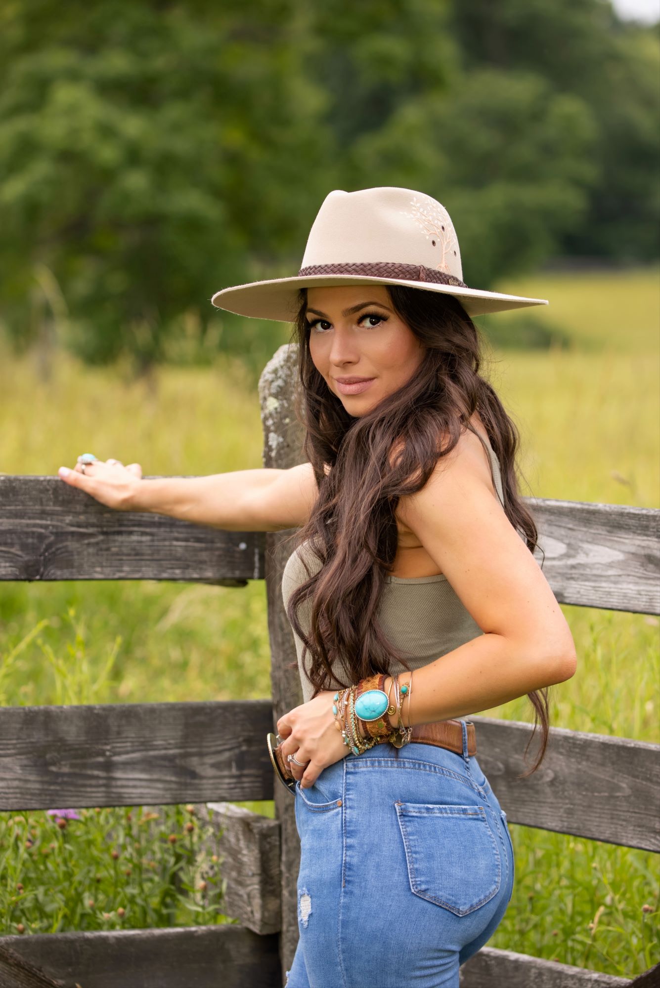 Jessica Lynn Releases Her Sass Filled Video For ‘mixed Signals The