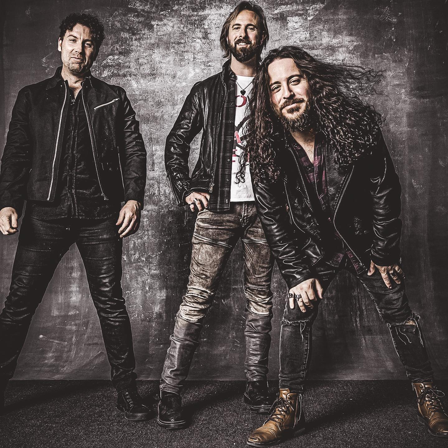 Melbourne trio WARBIRDS release 'Collider' video - The Rockpit
