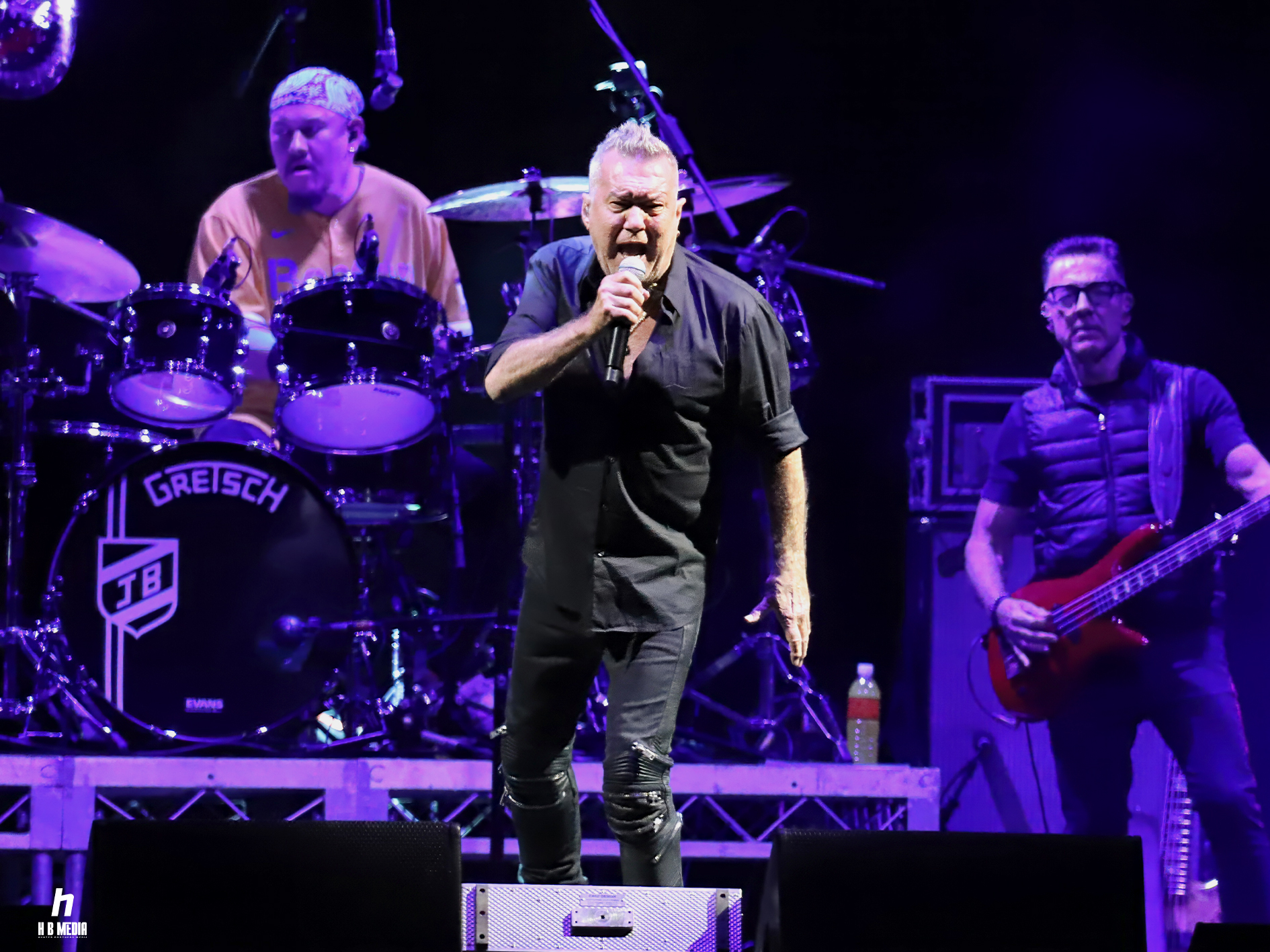 LIVE REVIEW: Jimmy Barnes with special guests Mahalia Barnes & The ...