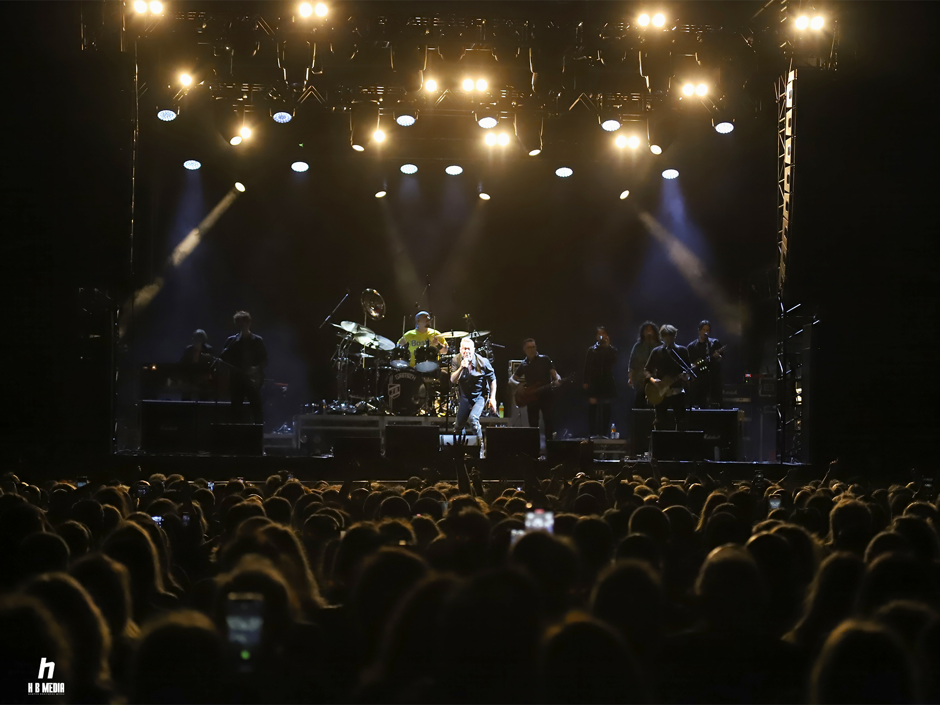 LIVE REVIEW: Jimmy Barnes with special guests Mahalia Barnes & The ...