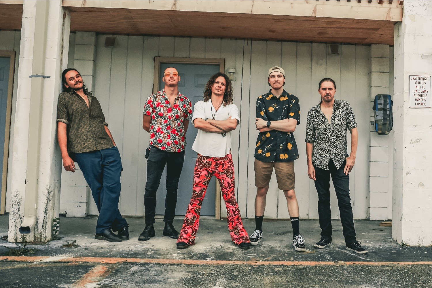 DELLACOMA Sign To Australian Rock Label XMusic & Release New Single ...