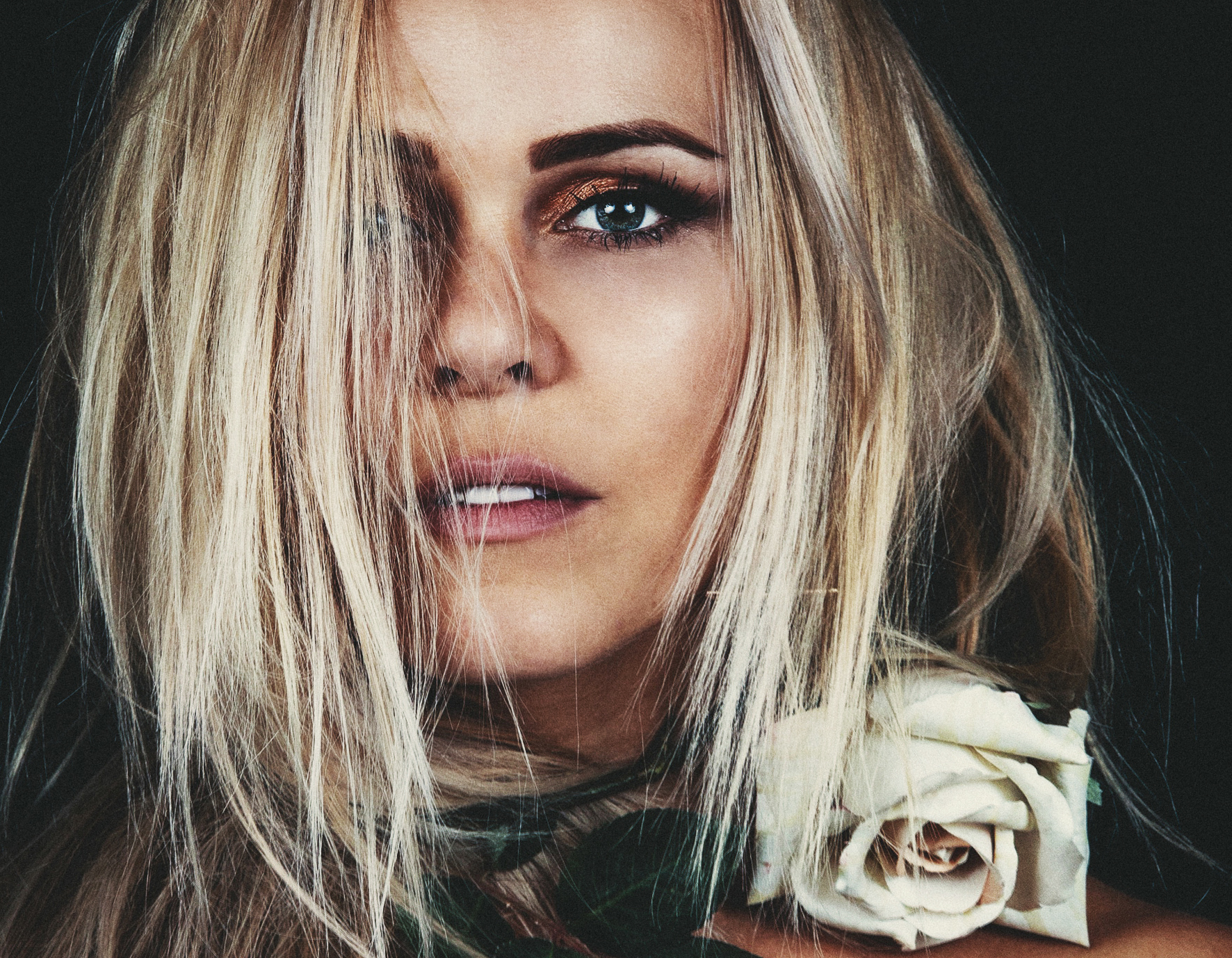 INTERVIEW: MORGAN JOANEL Discusses New Single 'Fallin'', Her Up Coming ...