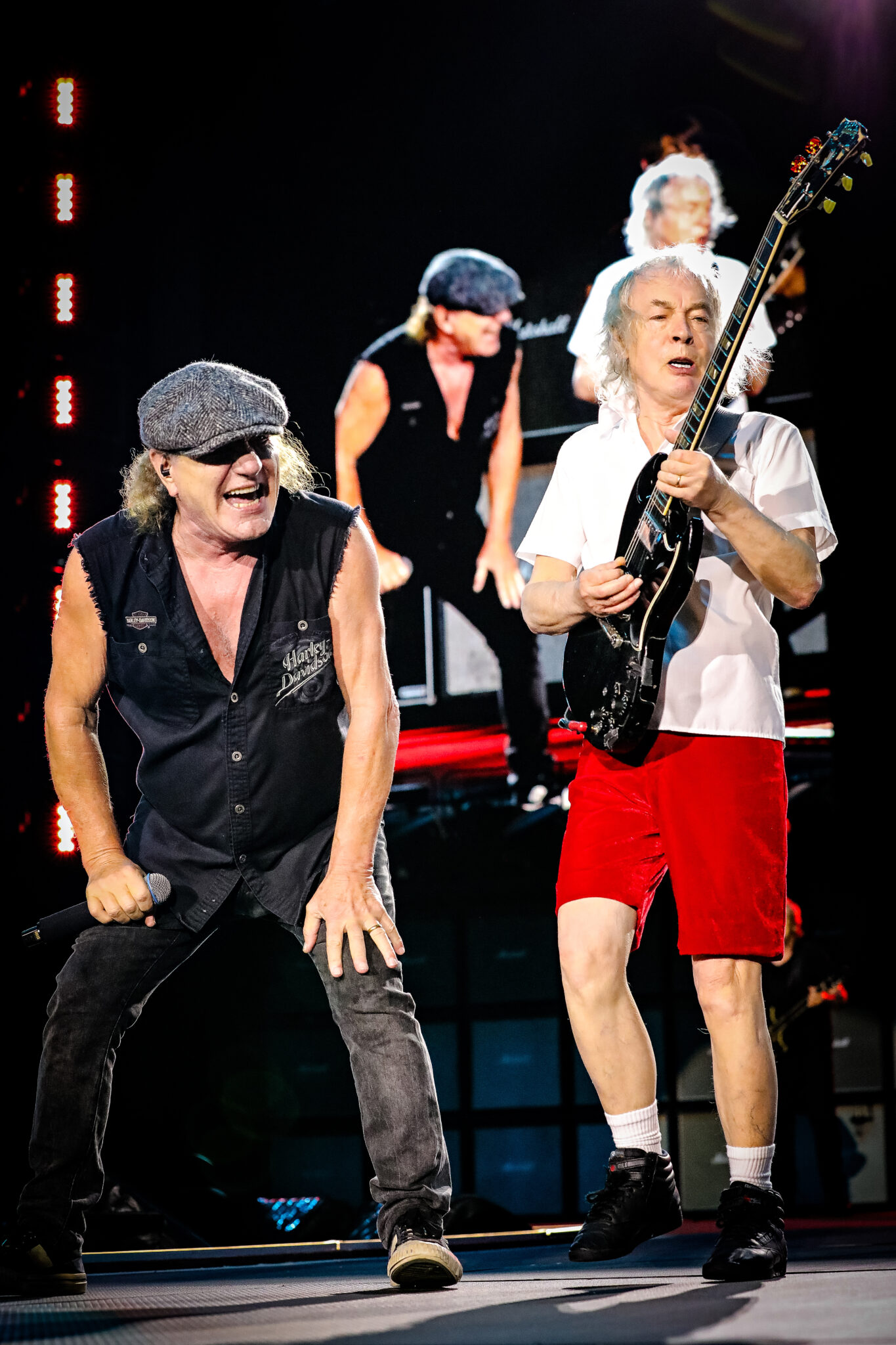 AUSTRALIA ARE YOU READY? AC/DC “Power Up” Tour Ignites In Melbourne On ...
