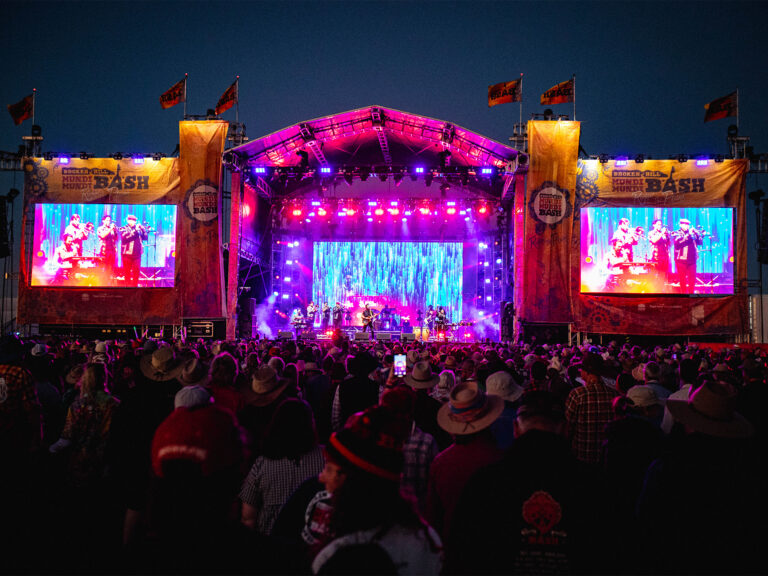 LIVE REVIEW: MUNDI MUNDI BASH 2025 - Day Three featuring The Hoodoo ...